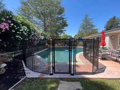 Pool Fences Gates Companies - A Safe Pool Fence Company - California