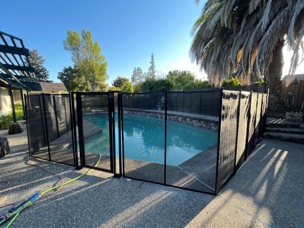 Best Quality Pool Fence Gates - A Safe Pool Fence Company - California