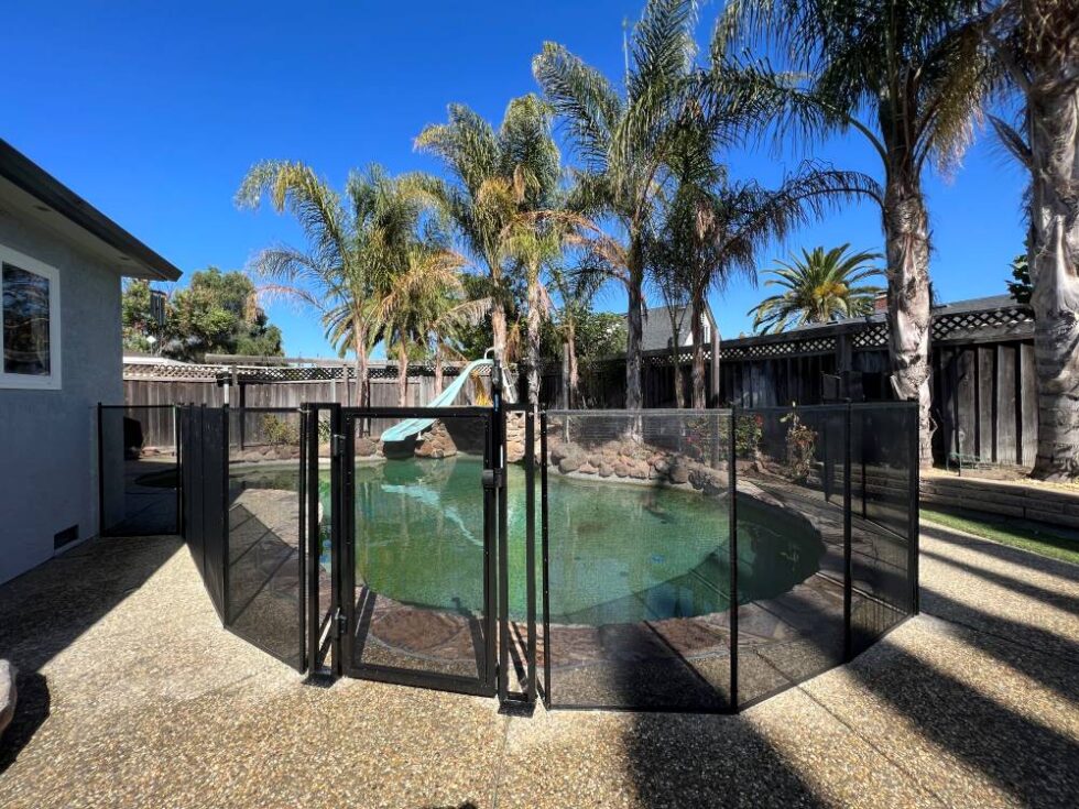Life Saving Pool Safety Fence - Baby Barrier® Pool Fence of San Jose