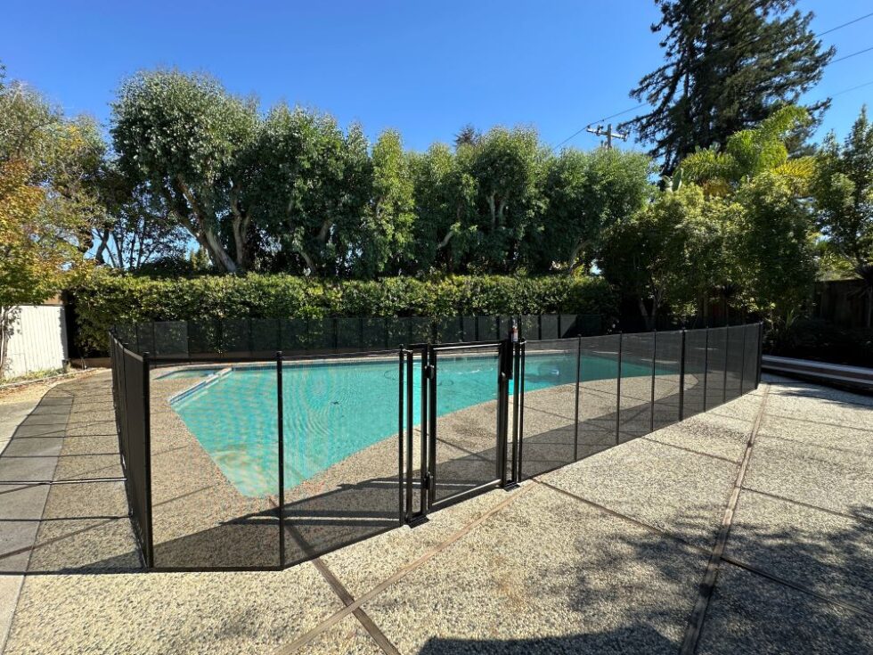 California Pool Safety Barrier Company - A Safe Pool Fence Company ...
